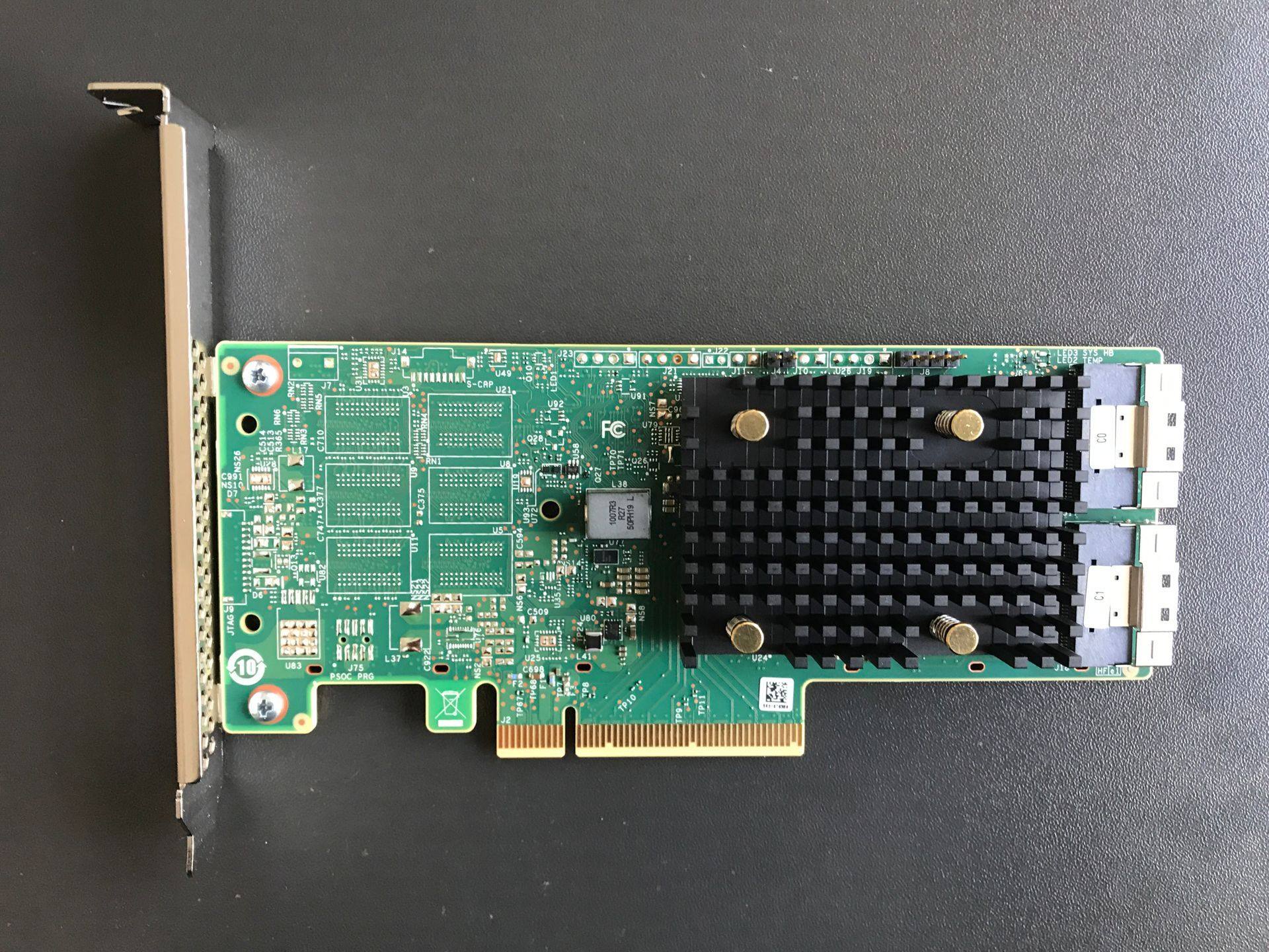 BROADCOM LSI 9500-16i 12Gb/s SAS/SATA/PCIe