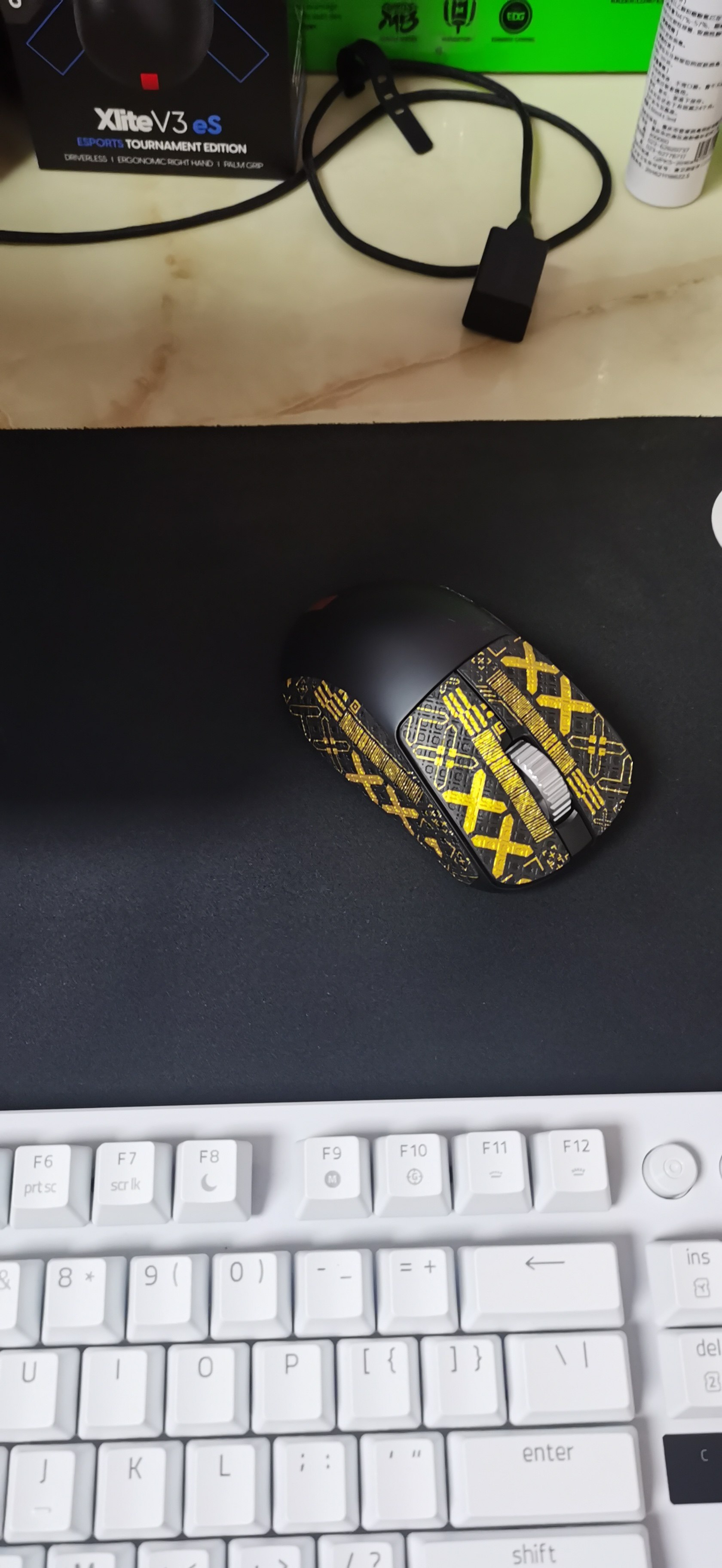 Pulsar派世 X2V3 ES Mini OLED屏电竞游戏鼠标自带8K瓦洛兰特CS评价 - 淘宝网