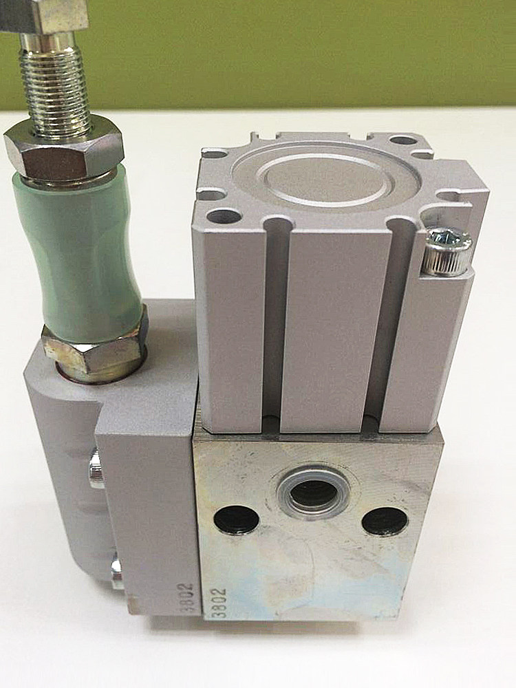 (Original import)Japan IHI grease metering valve CVM-10 -03 -50