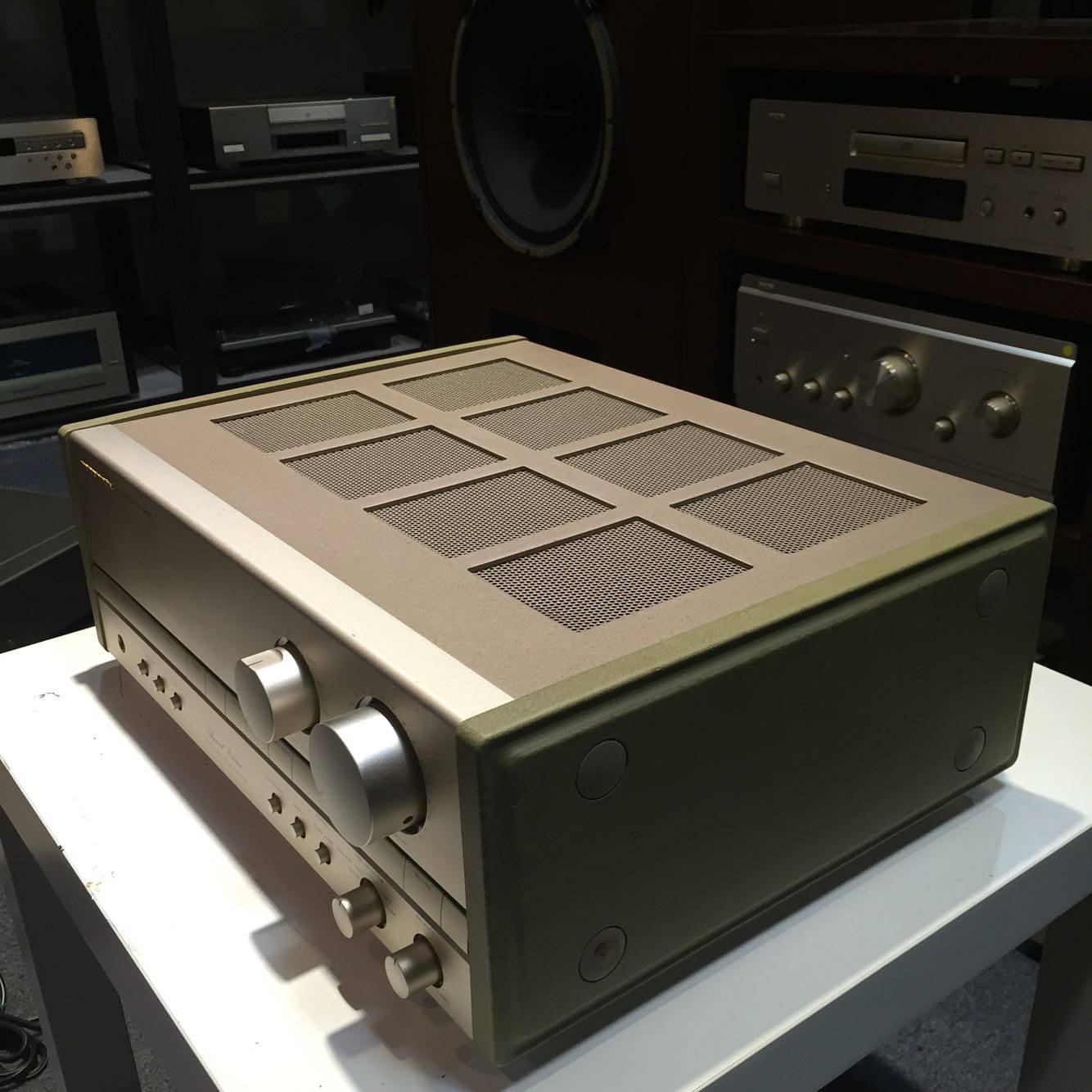 Купить hi fi Усилитель мощности компания Marantz/Marantz на ПМ-88se ...