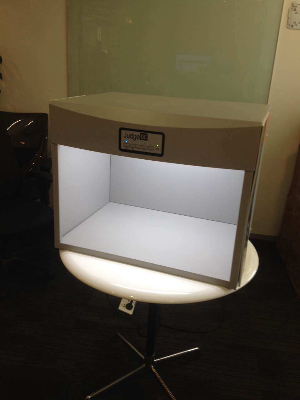 U.S. X-rite Judge QC Import Standard Light Source Color-to-Color Light ...