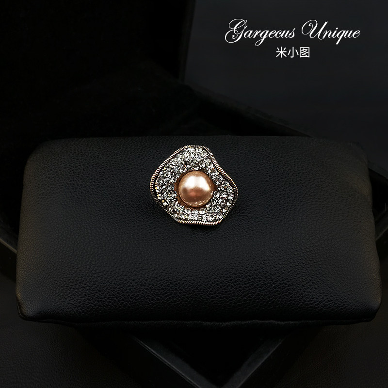 💎 Retro pearl element brooch, embellish your daily life