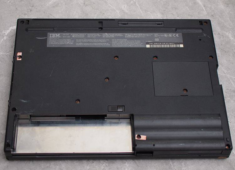 HIFIDIY论坛-古董笔记本电脑：IBM ThinkPad 560、IBM ThinkPad R30、富士通 FMV-650 NU7C/L ...