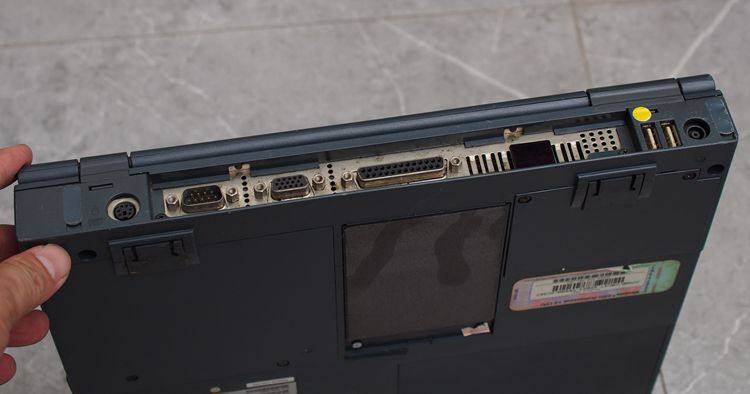 HIFIDIY论坛-古董笔记本电脑：IBM ThinkPad 560、IBM ThinkPad R30、富士通 FMV-650 NU7C/L ...