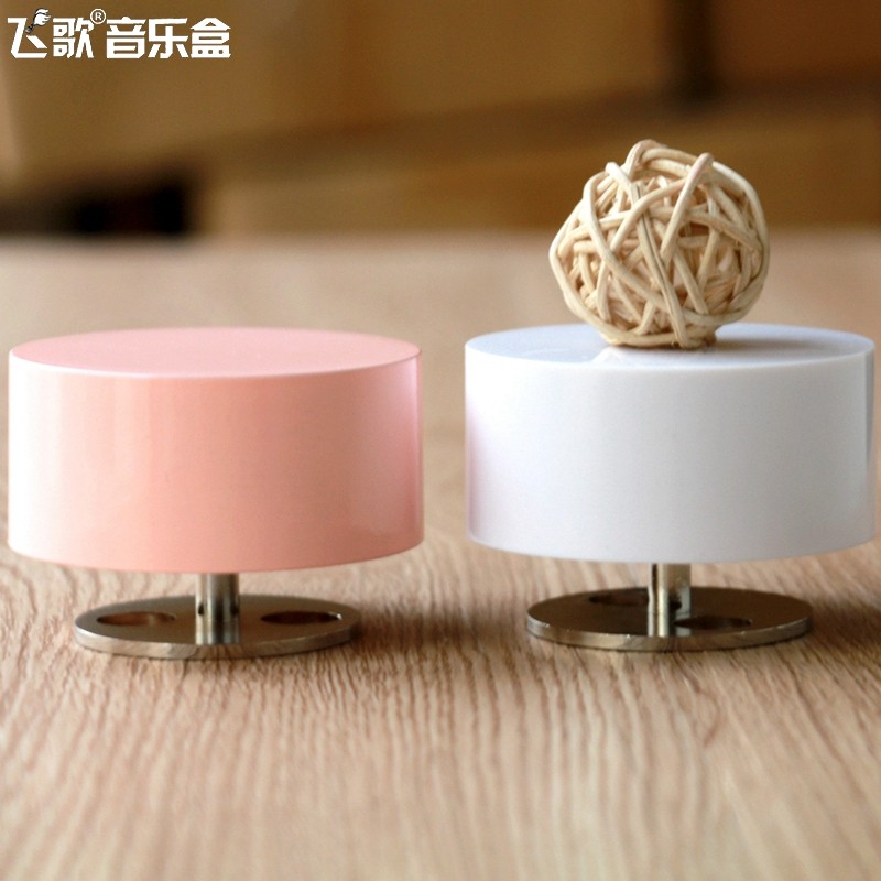 18-tone clockwork center turn round clay rotating music box Music box ...