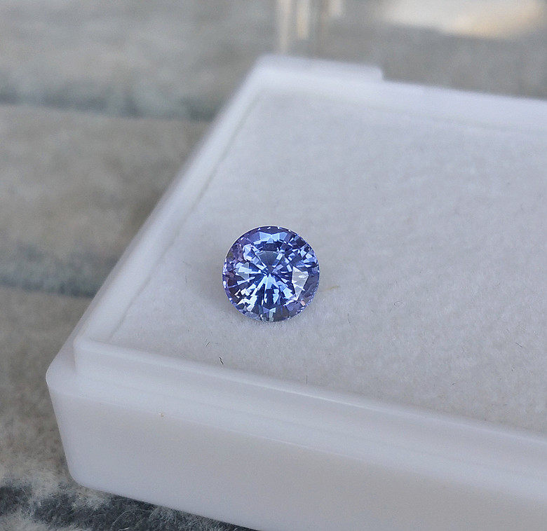 天然无烧近正圆形长春花蓝紫色蓝宝石裸石1.57CT：绝美宝石，让你成为焦点的必备佳品！-裸石-淘宝好物网
