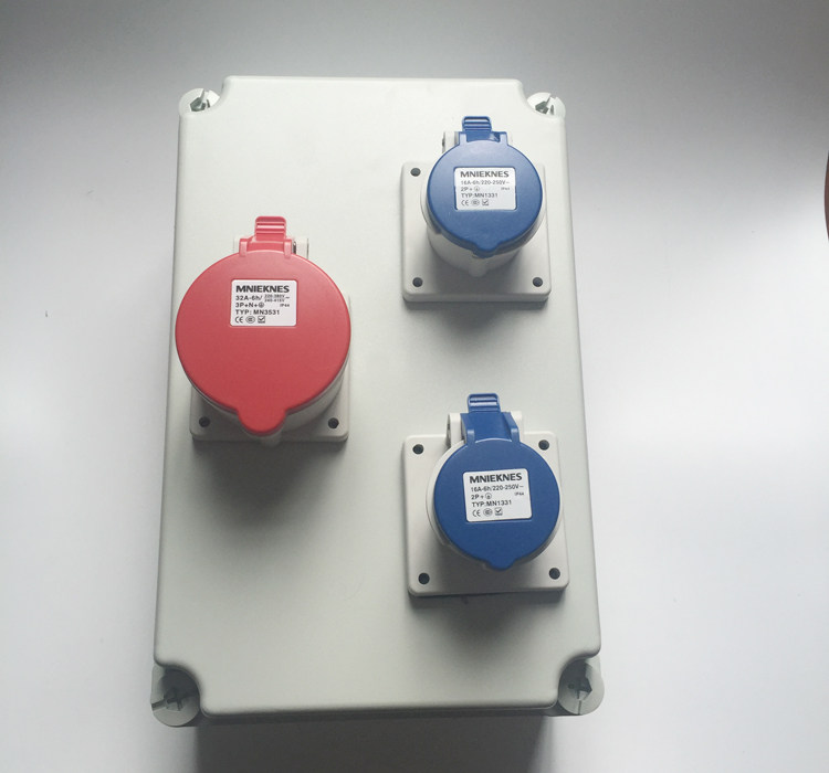 工业插座箱_定做塑料壳配电箱工业插座箱 便携式电源 手提式组合 - 阿里巴巴