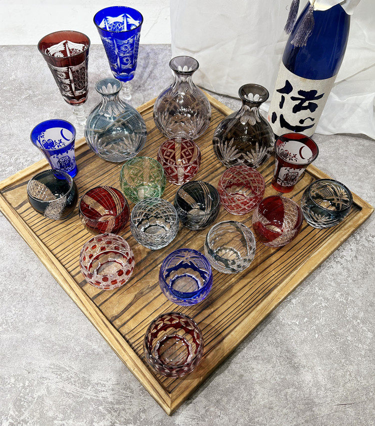 Creative japanese glass hand-engraved sake cups and jugs, cut colorful ...
