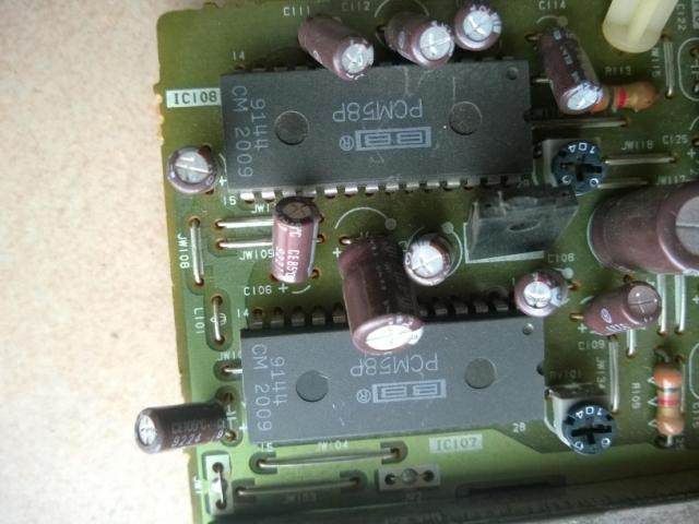 Disassembly decoding board Dual PCM61 dual PCM58 dual SAA7350 and other ...