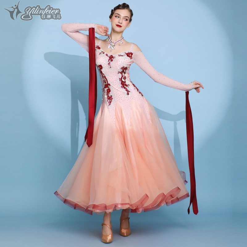 Gentle lotus root pink dance skirt, shining on the stage 💃 💖