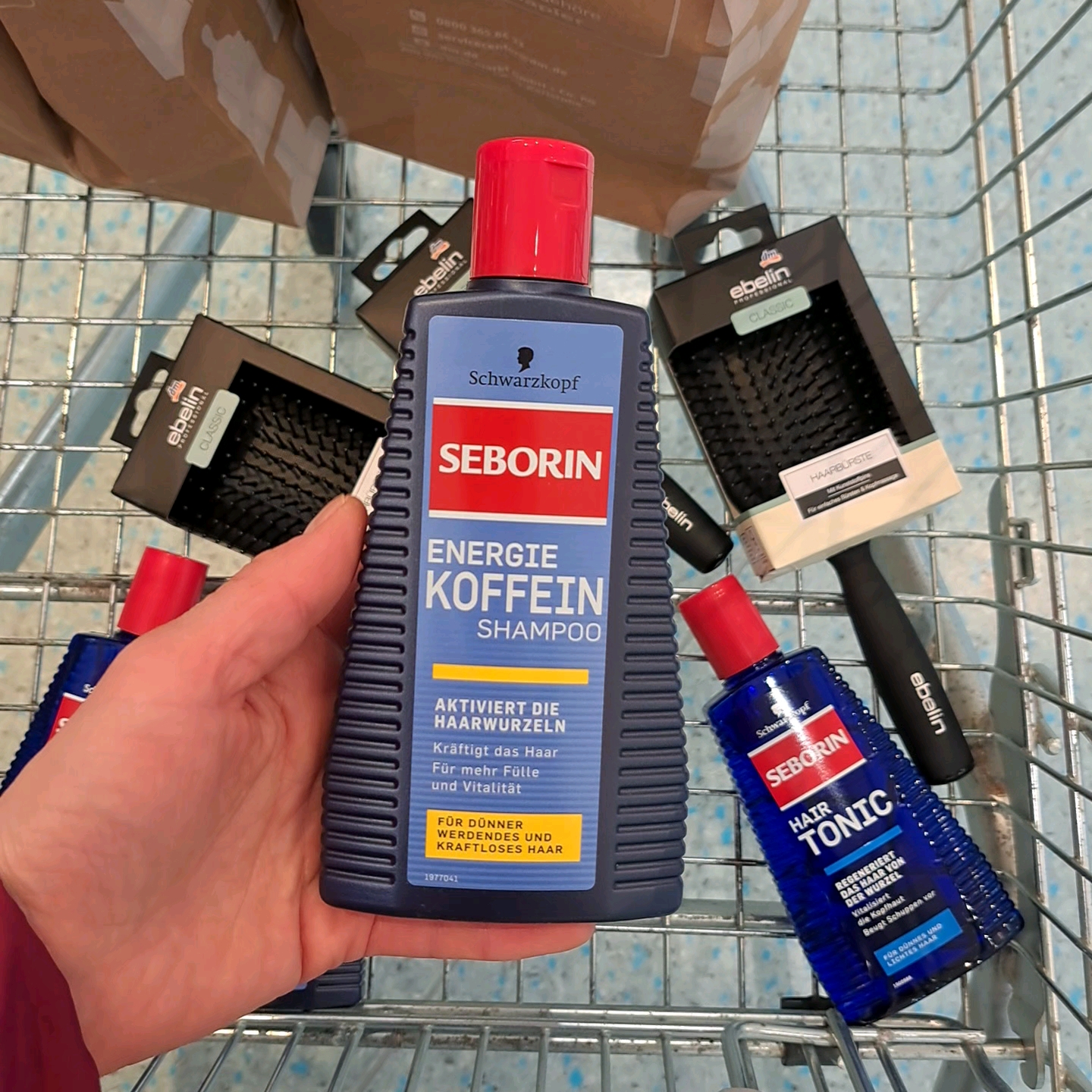 💥熬夜党救星！施华蔻SEBORIN咖啡因防脱洗发水真能防脱？本秃头女孩亲测30天大反转！_洗发水_淘宝美妆网