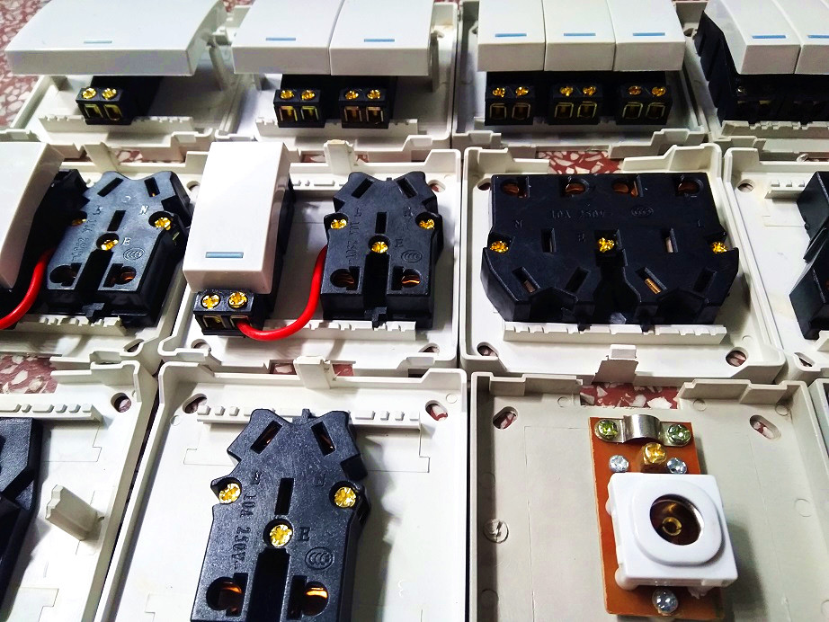 Shanni switch socket socket panel Open-mounted switch socket