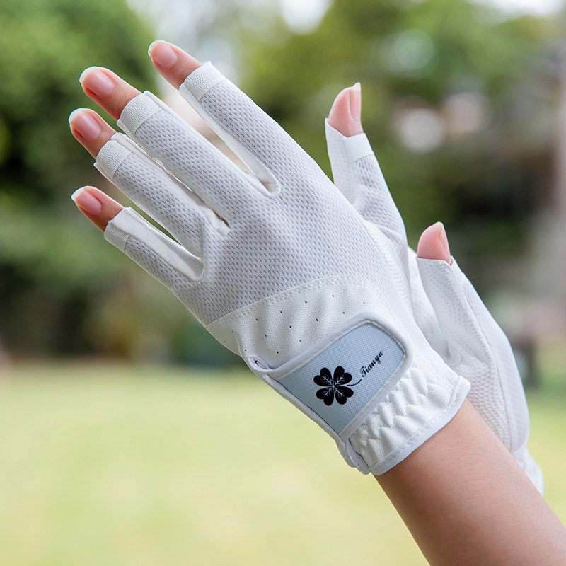 Why are women's golf gloves designed with non-slip silicone? what are ...