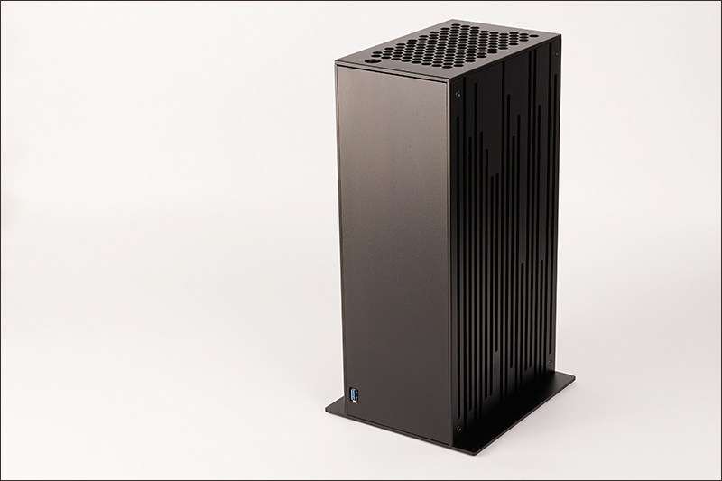 Production - Sliger SV590 and SV540 - Vertical SFF Cases! | SFF.Network