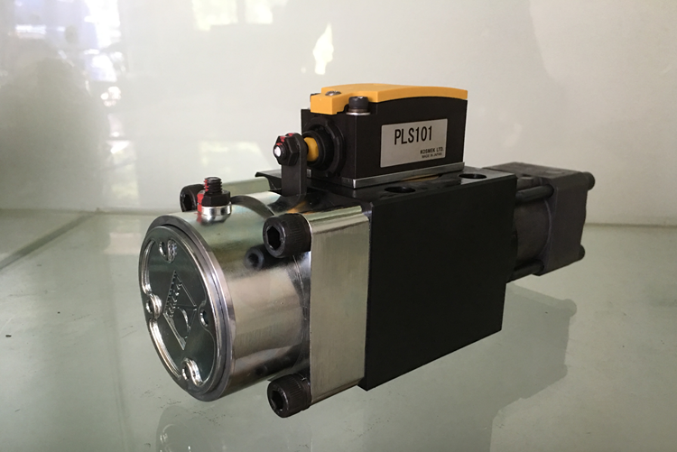 Original KOSMEK KOSMEK overload oil pump PH-1071-HA-300K punch overload ...