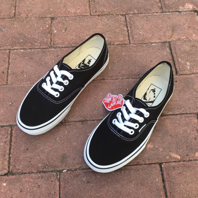 [USD 33.10] Foreign trade woman Wansi AUT black and white version of ...