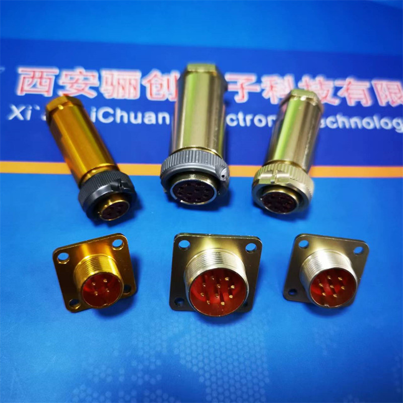 PC4T PC4TB PC4Z PC4ZB 圆形电缆信号连接器方形法兰焊接航插头座