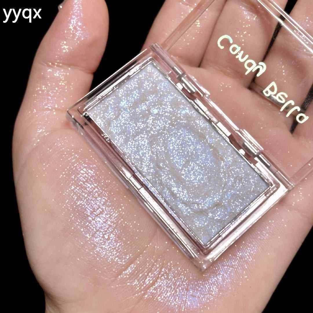 赛博朋克也要甜妹感？这款高光让我一秒变身人间富贵花！_高光_淘宝美妆网