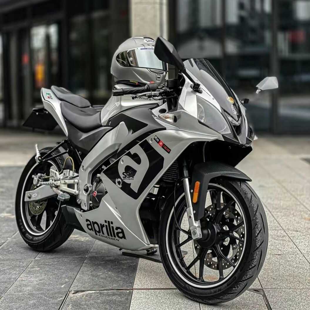 阿普利亚GPR150/250：玩乐与性能兼备的公路赛神器-摩托车整车-淘宝好物网