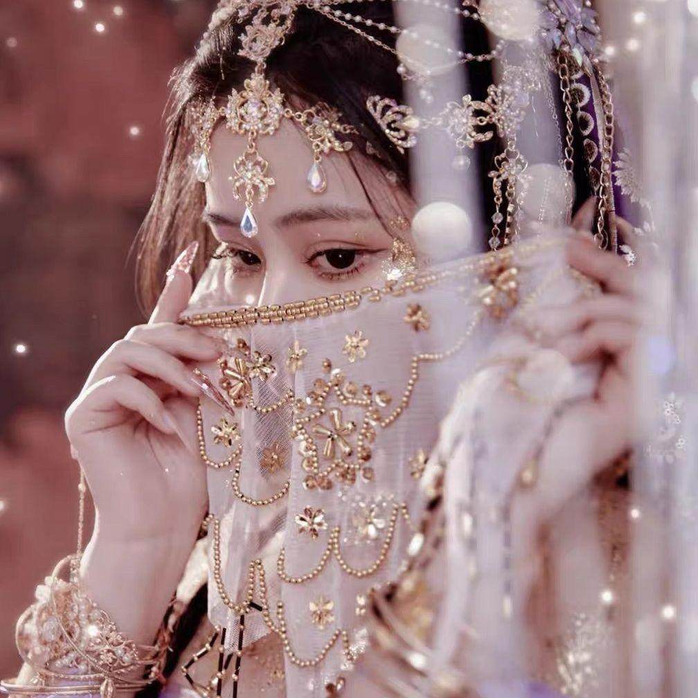 Belly dance veil: the ultimate exotic princess cosplay accessory ...