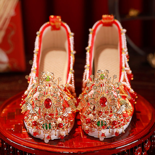 Handmade high-end customized wedding shoes for women with embroidered ...