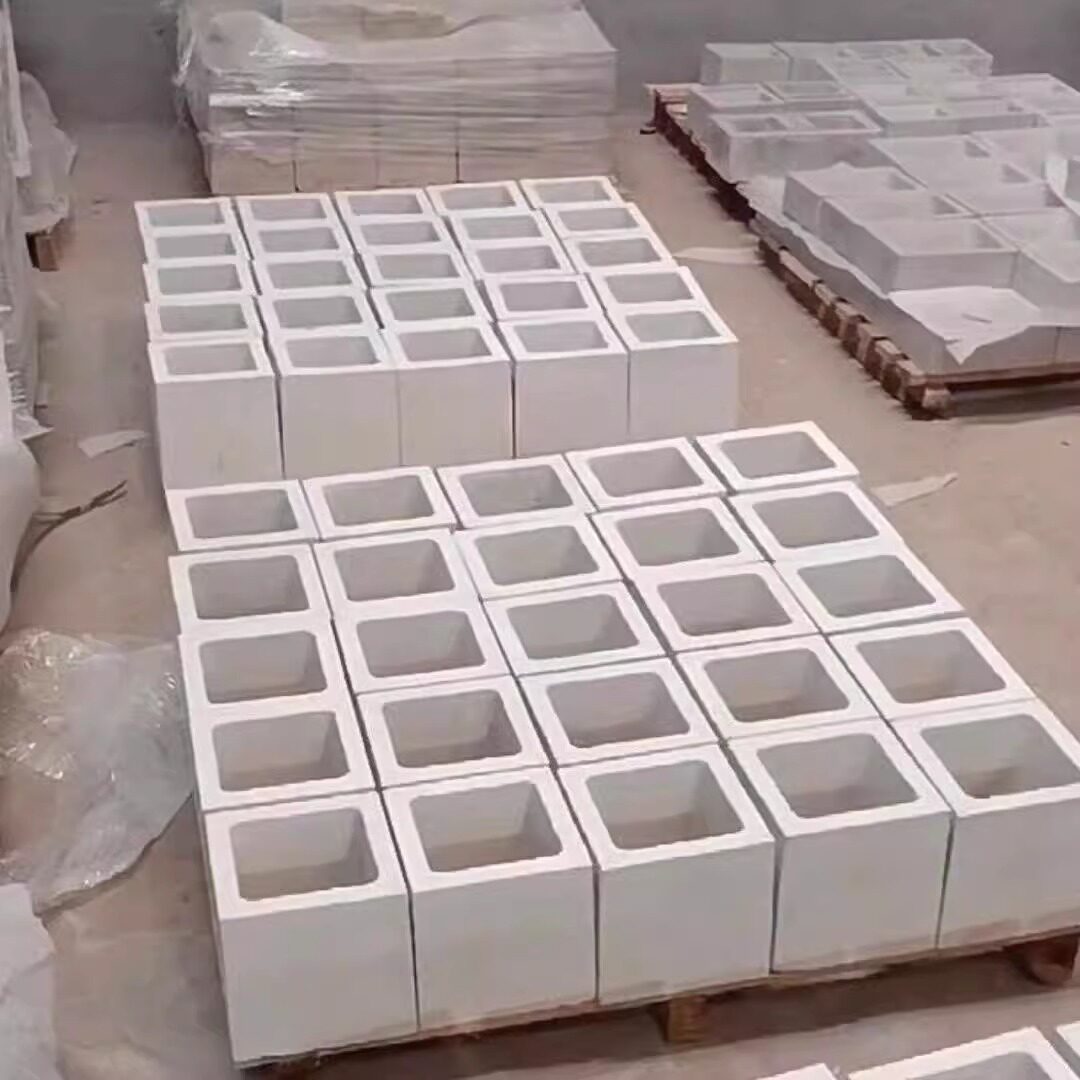 Cement two-hole brick + hollow brick = decoration artifact! the ...