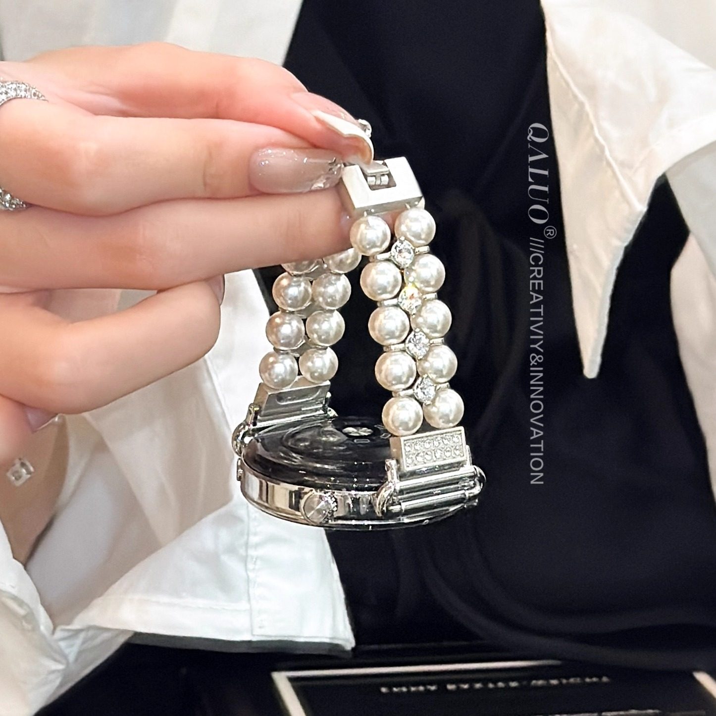 你以为在买表带，其实是在买“被认可的社交货币”_智能手表手环表带_淘宝数码网