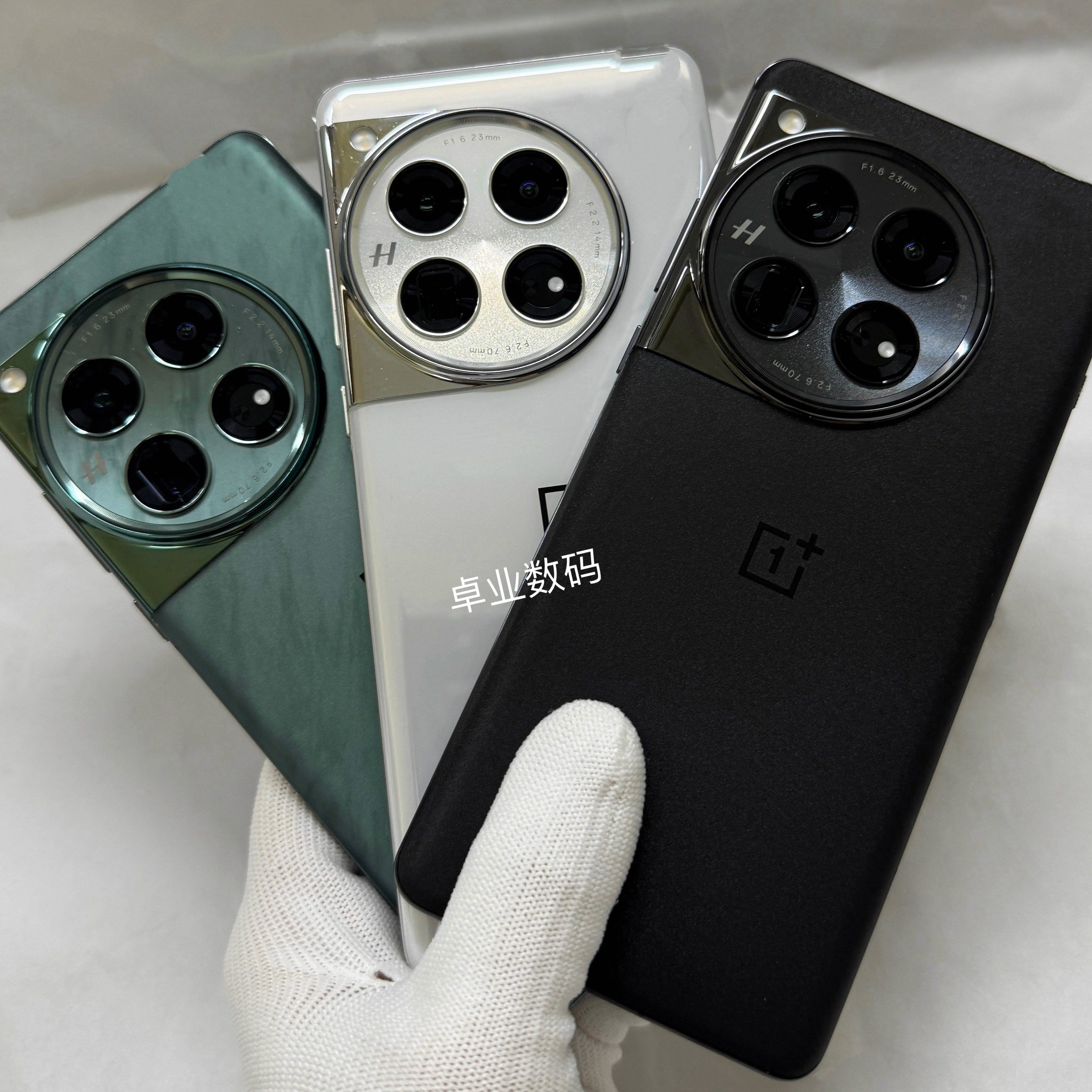 OnePlus 12 Third Generation Snapdragon 8 Full Focus Super Light Image E ...