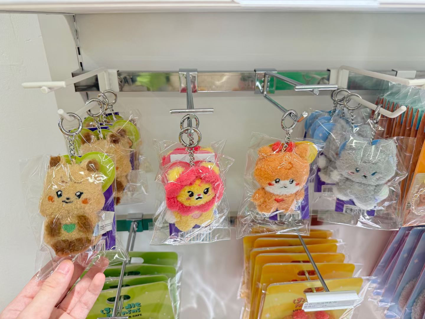 韓國 LINE FRIENDS (G)I-DLE gidle 娃 I SWAY minini 玩偶鑰匙扣-Taobao