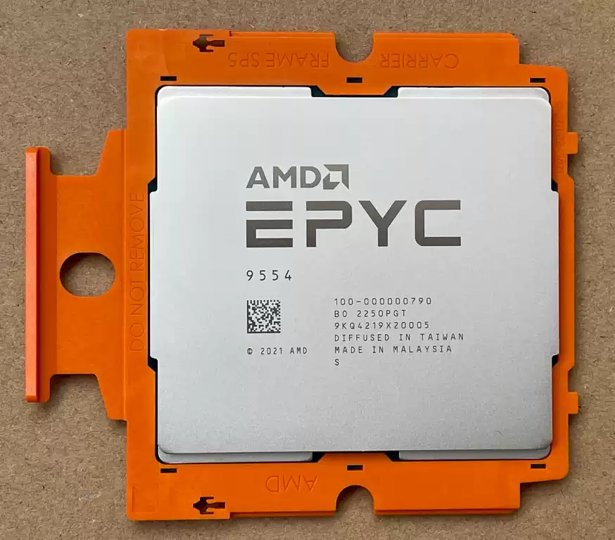 AMD EPYC 第四代 霄龙处理器 9554 64核心伺服器CPU 运作频率3.1GHz 7奈米制程 128线程 150W以上功率 支援伺服器应用
