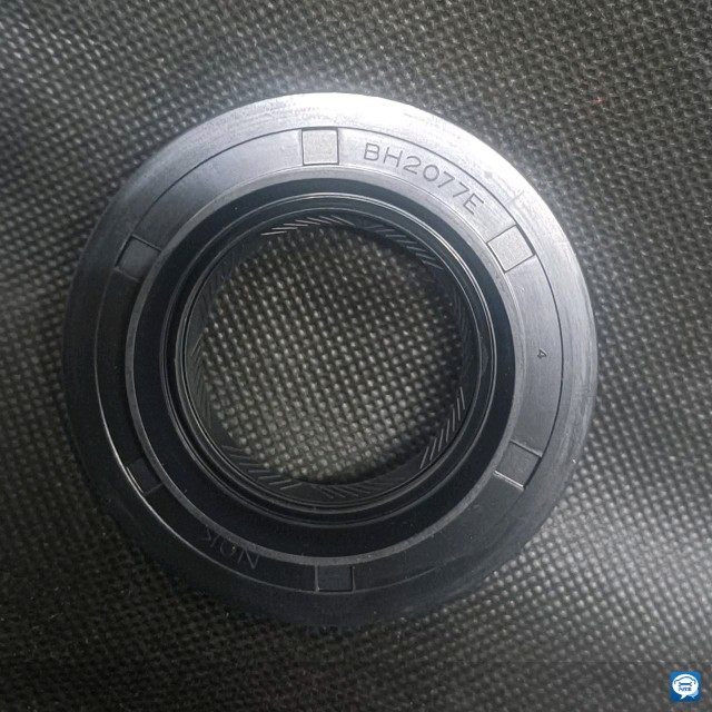 BH2077E BH2992 MT034A13 半轴油封