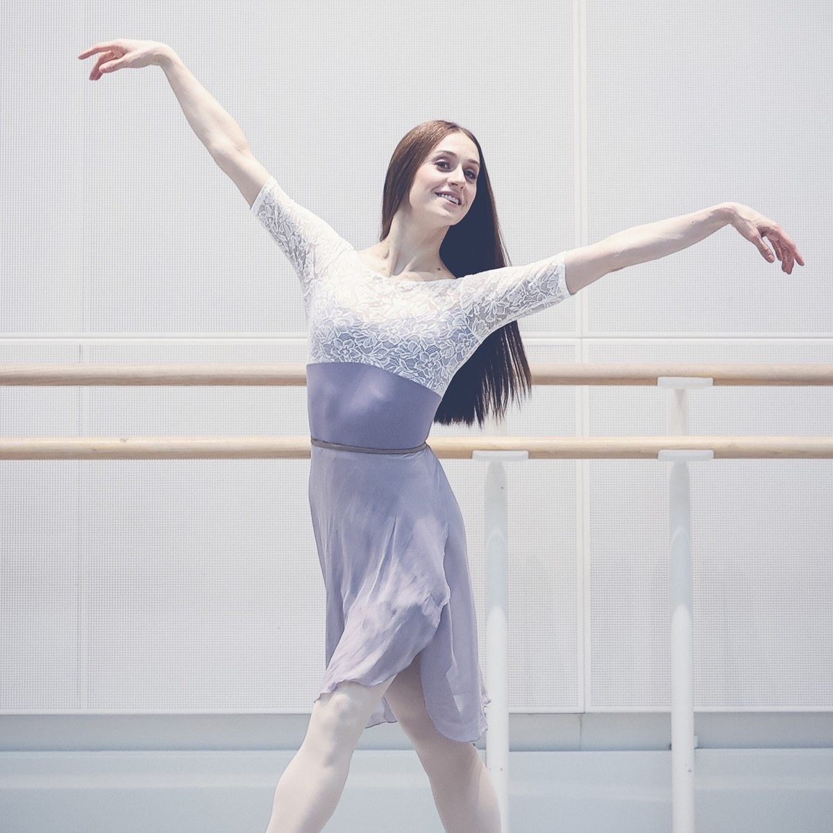 S-L 日本代购chacott freed伦敦系列nela联名樱花中袖体服0305，穿上就是春天的使者🌸-芭蕾舞服-淘宝百科网