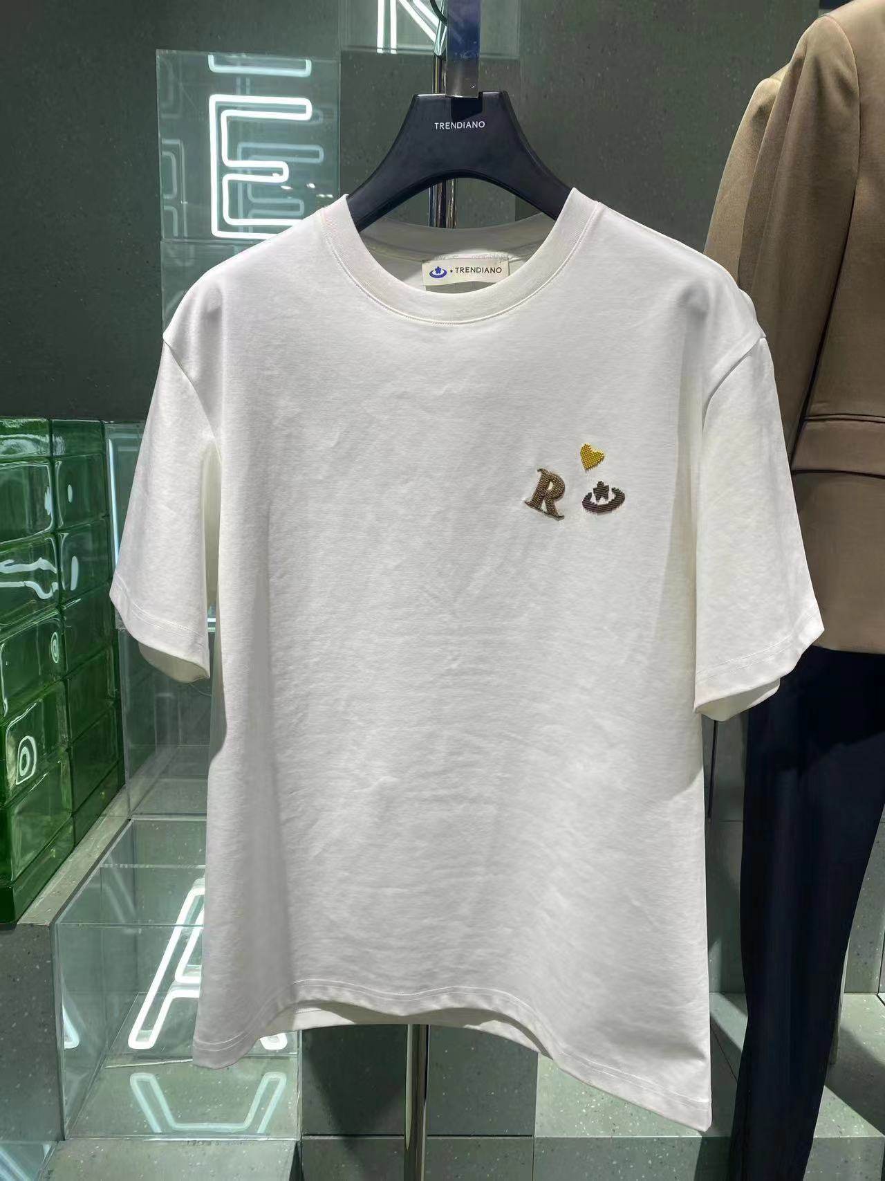 TRENDIANO 2025新款T恤值得入手吗？烧花双面布微阔T恤有哪些亮点？-服装品牌-淘宝百科网