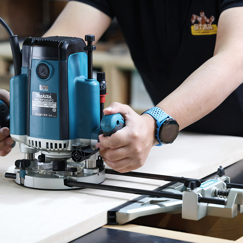 Makita牧田RP2303FC雕刻机有哪些亮点功能？适合哪些应用场景？-修边机-淘宝好物网
