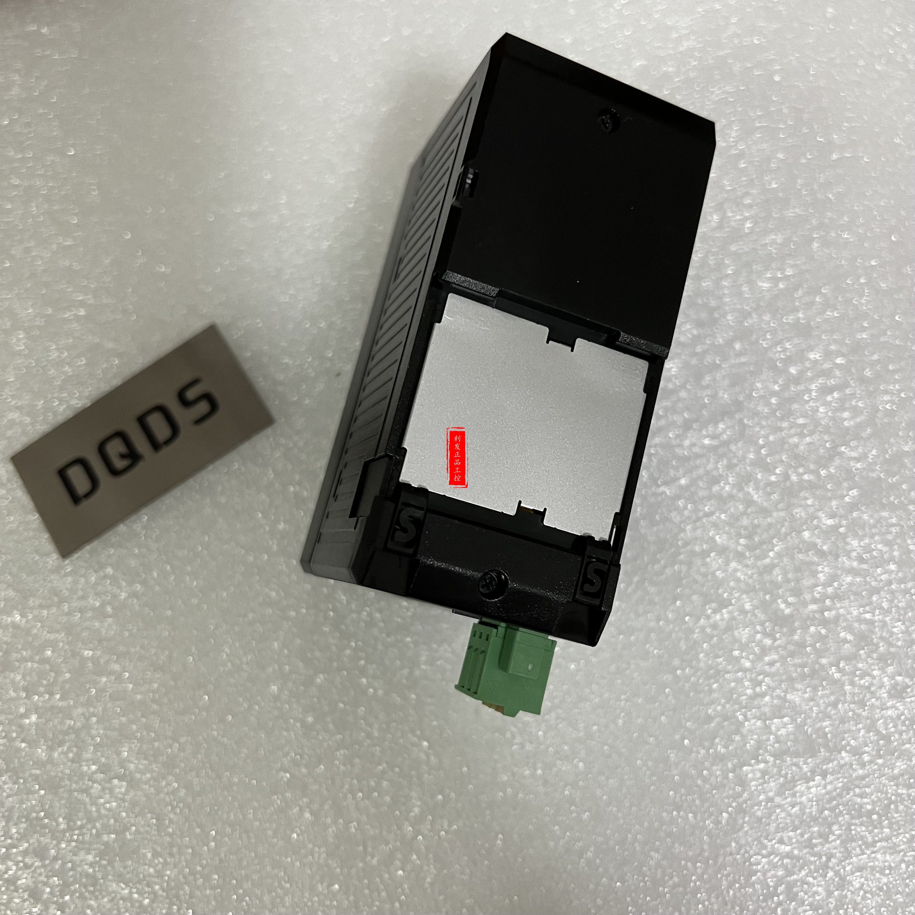 多点式激光传感器IX-H2000/IX-H2050评测：基恩士IX-CP50实拍体验 _传感器_淘宝数码网