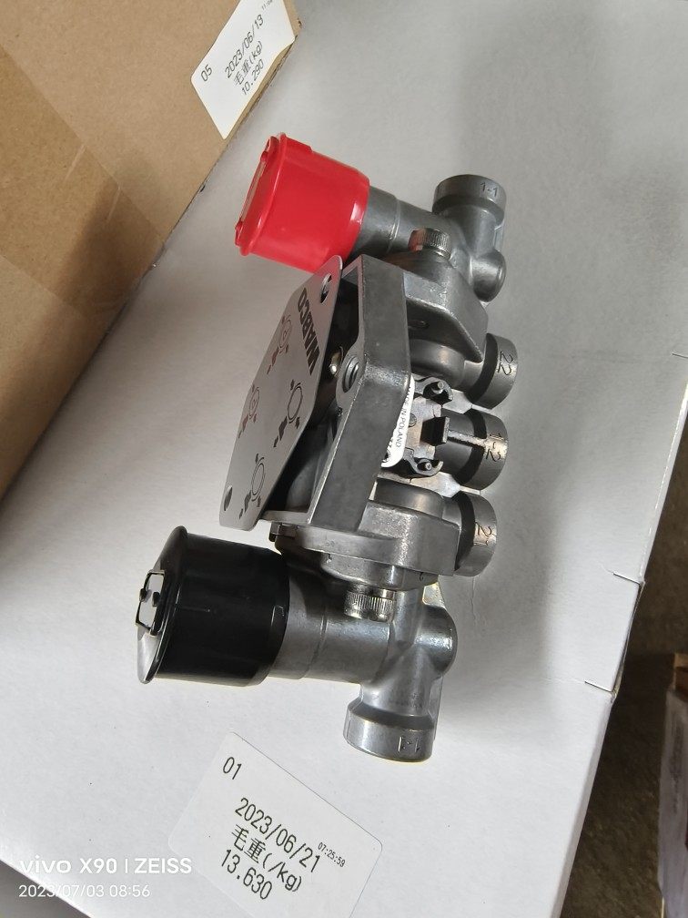 威伯科WABCO驻车双释放阀9630010510