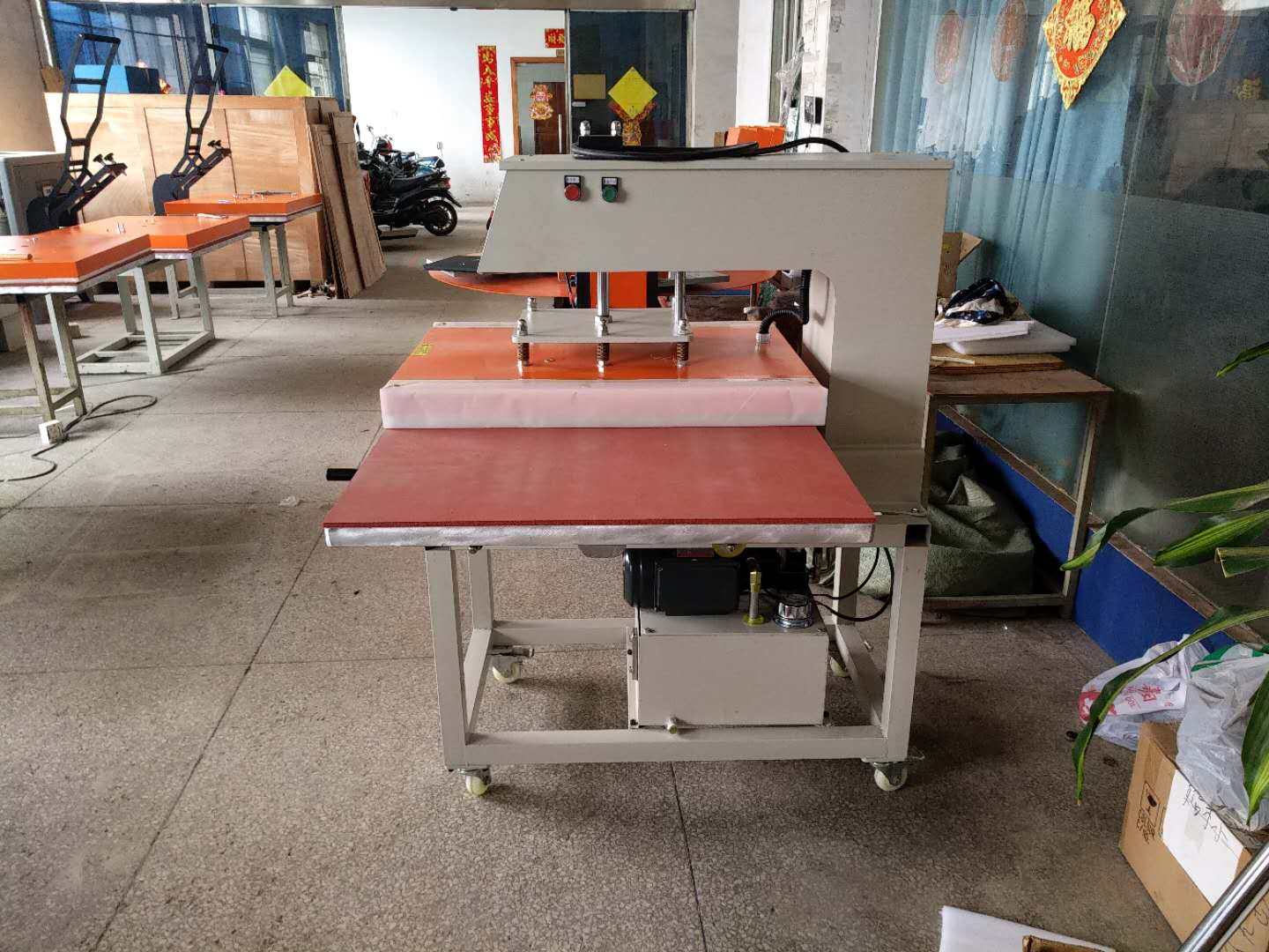 热转印机器_油压双工位压烫机半自动烫画机t恤热转印60*80-阿里巴巴