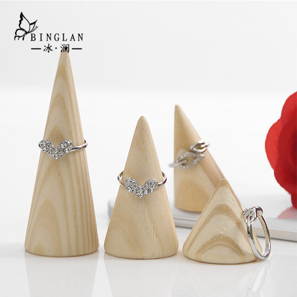 Binglan Solid Wood Cone Tip Ring Display Stand - Creative Ring Holder Shelf
