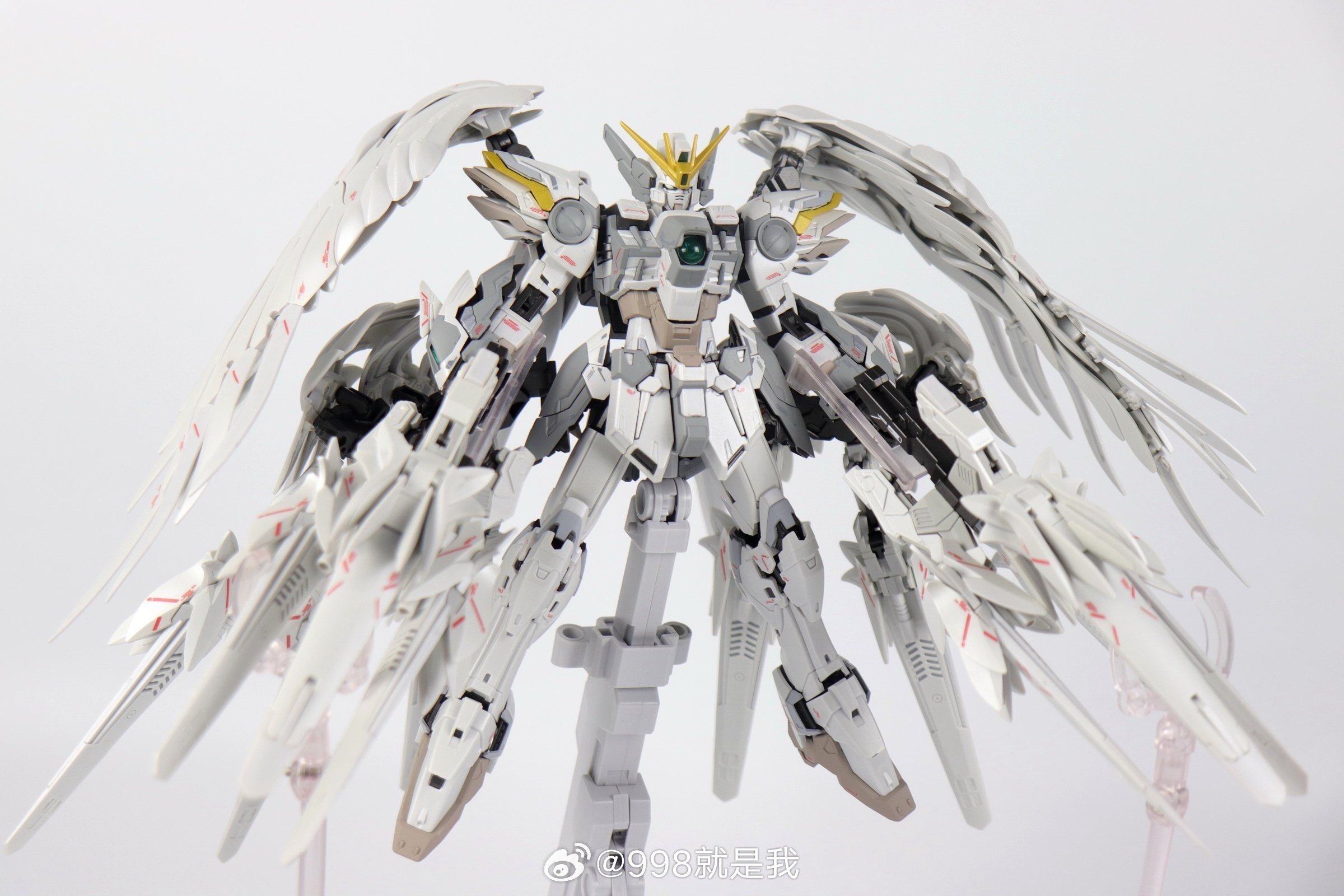 DABAN 1/100 MG WING ZERO PRELUDE 8827 MODEL KIT