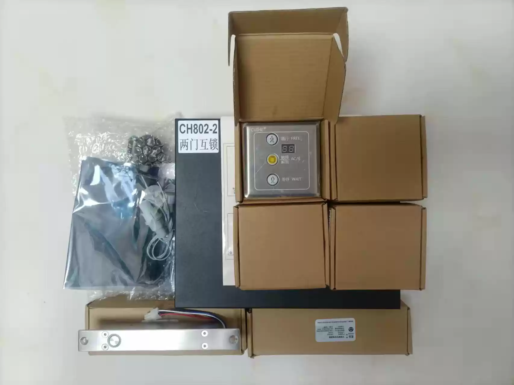 萃禾CH802两门互锁 空气锁系统 电子连锁TOUCH-D指示灯磁力锁三门