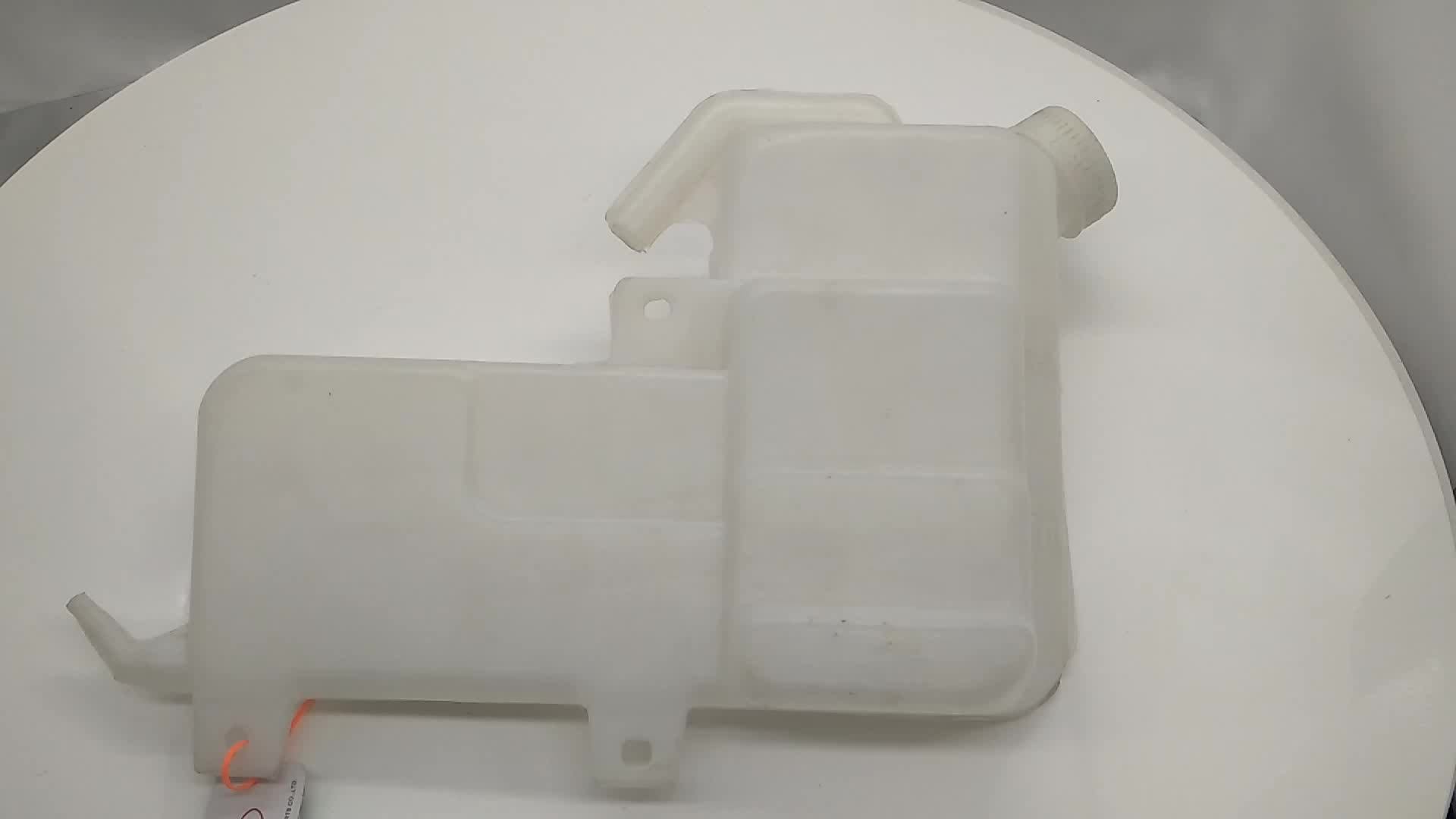 4hf1 Npr Water Tank Overflow Radiator Use For Truck Auto Parts ...