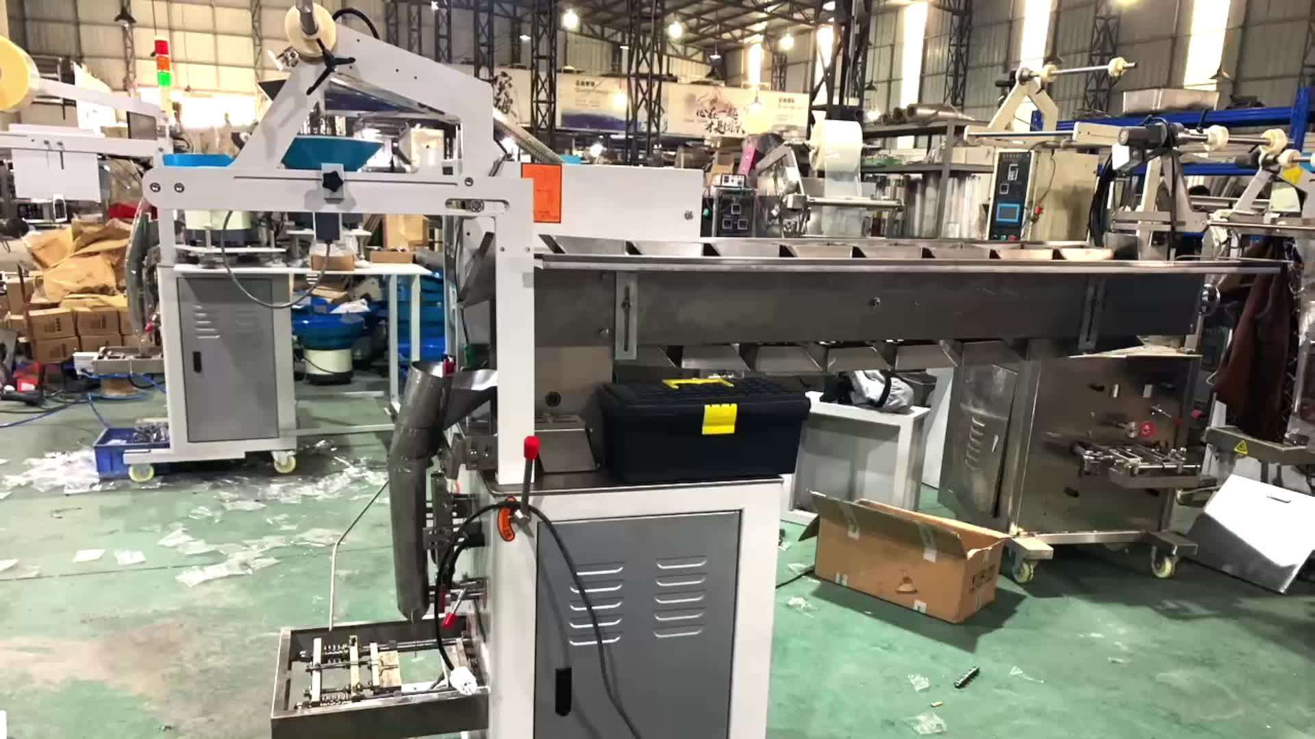 Small Gift Block Ball Kids Toy Chain Bucket Bag Packing Machine - Buy ...