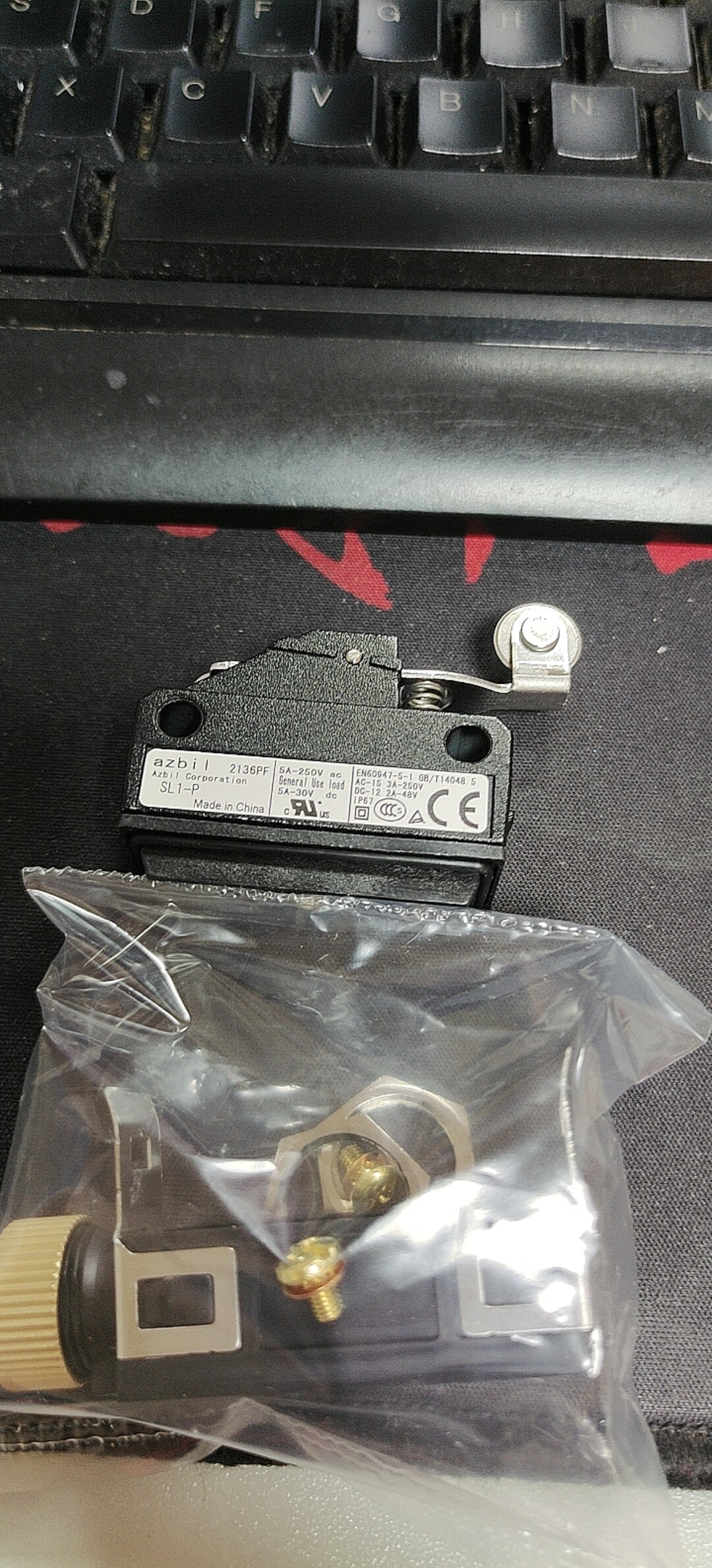 [USD 24.55] Yamatake Nippon Yamatake SL1-H Limit Switch Brand New ...