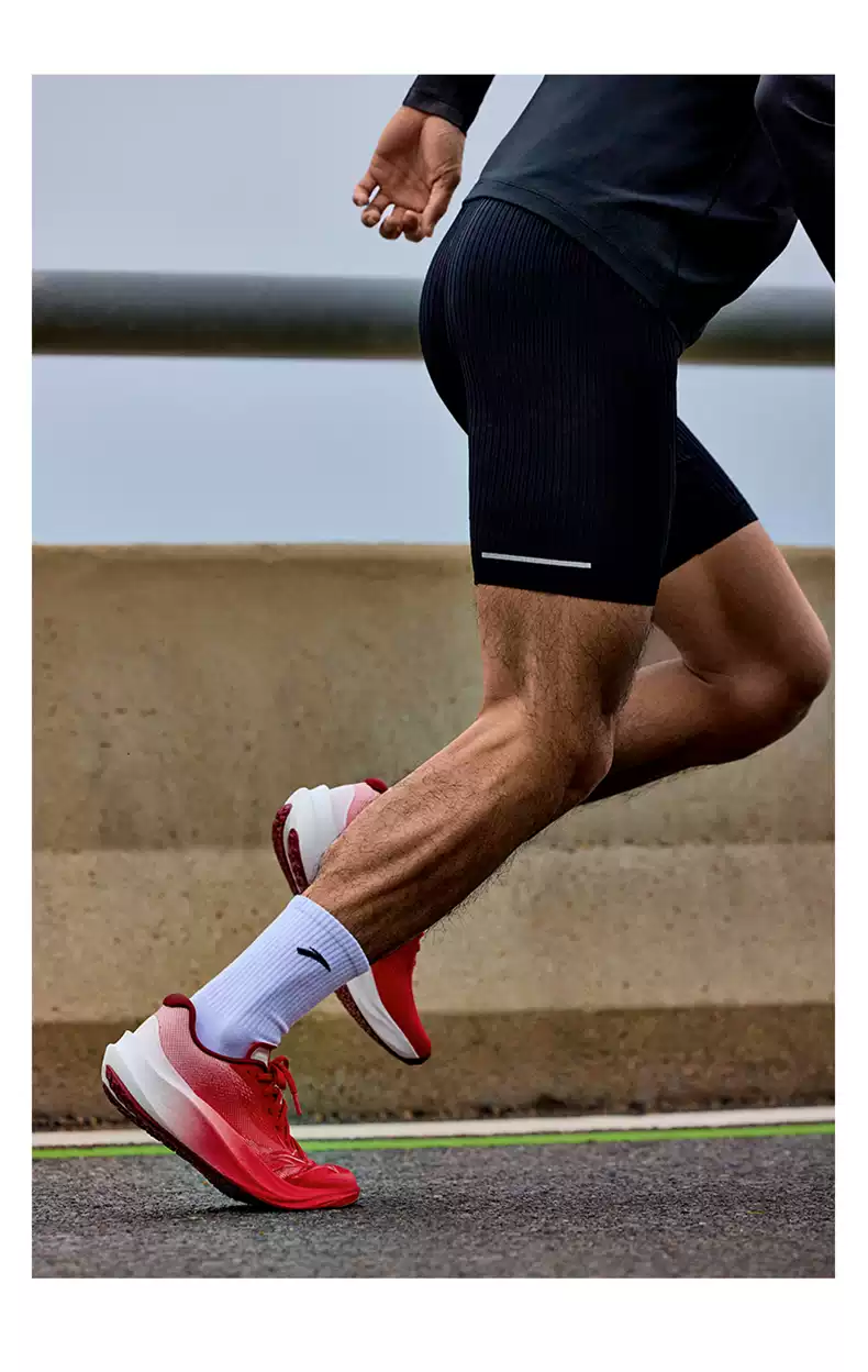 安踏柏油路霸3V丨Vibram专业竞训跑步鞋男氮科技透气缓震运动鞋子