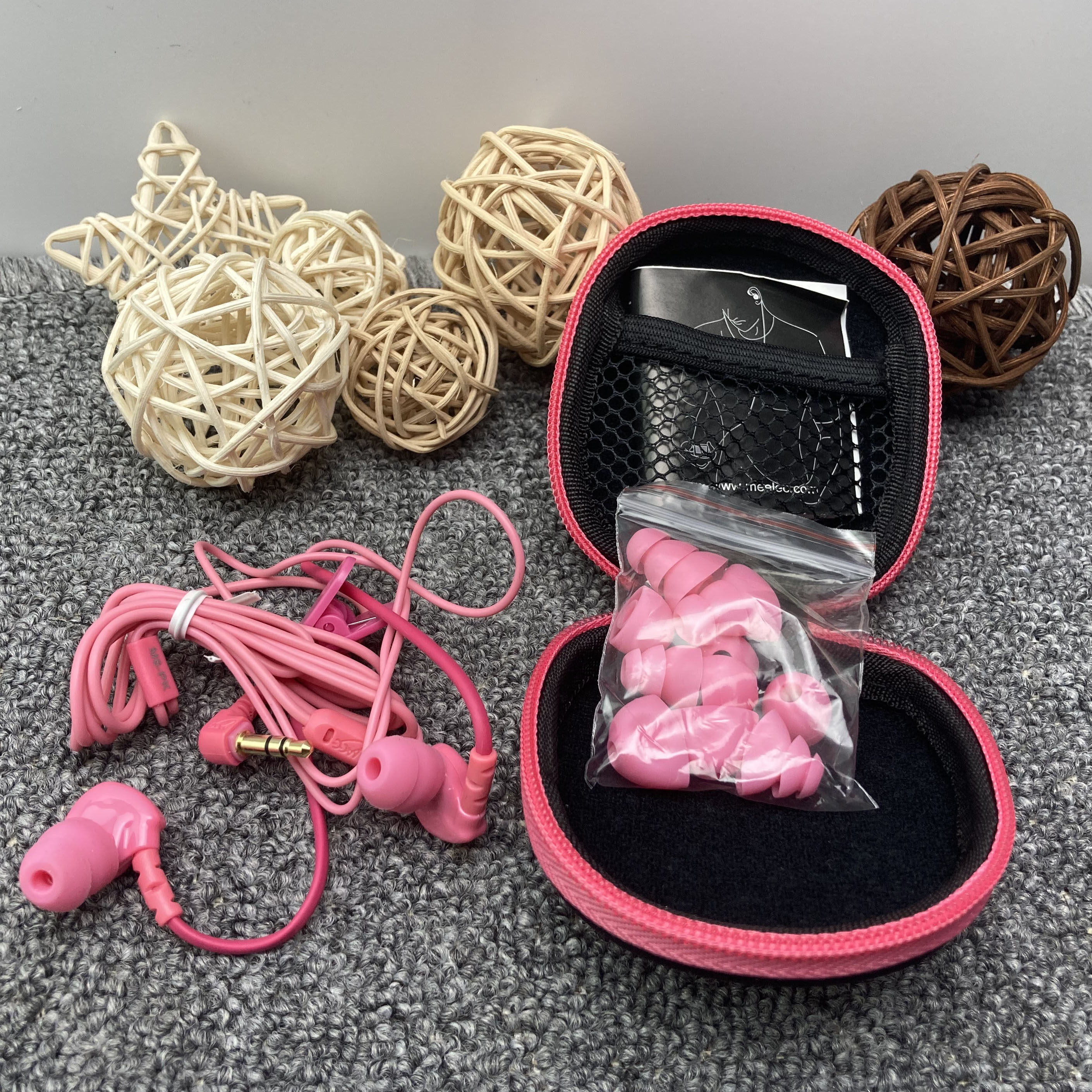 跨境 M6 3.5mm镀金接头耳道时尚隔音记忆耳挂式线缆耳机 买1送1 - 〓器材友情交换〓 - 矿石收音机论坛 - Powered by ...