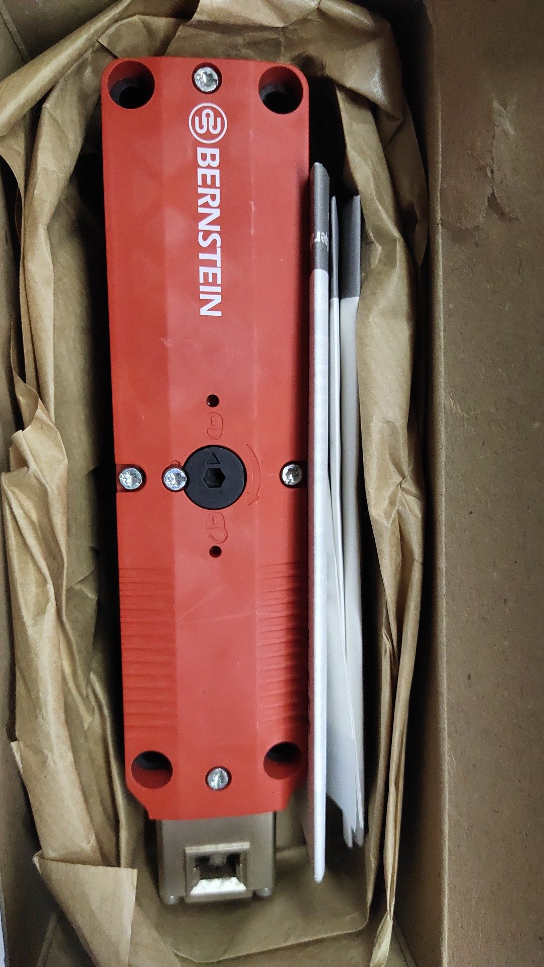 BERNSTEIN安全开关SLC-F-024-30/10-R4原装正品601.8200.012