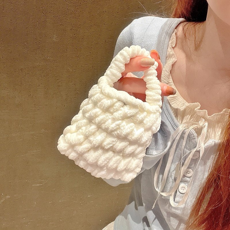 你买的不是耳机套，是情绪安全屋：一加Buds系列毛绒保护套的消费幻觉拆解_耳机保护套_淘宝数码网