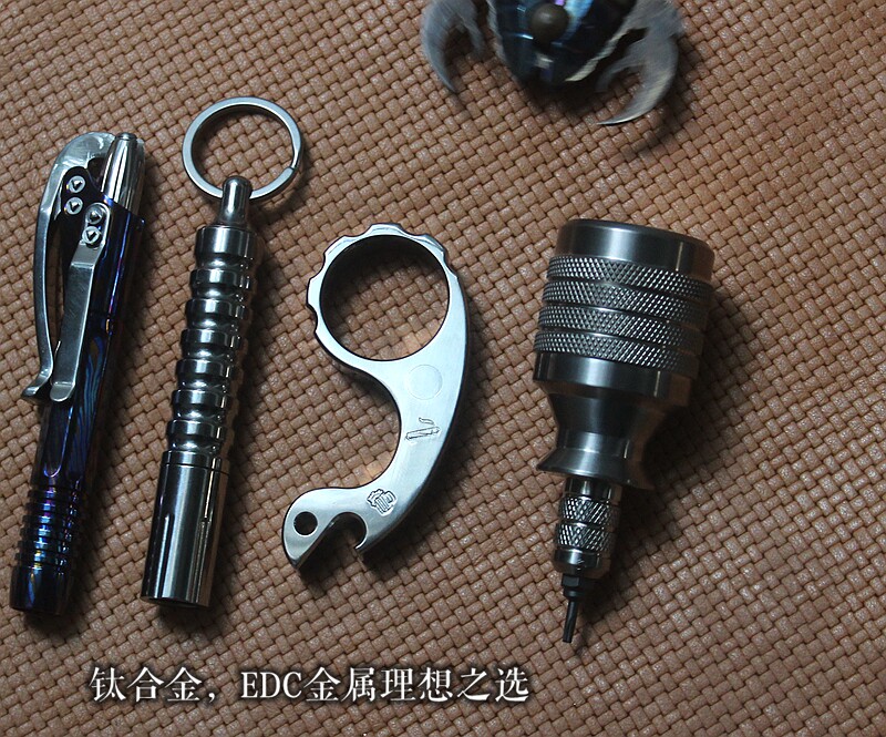 Small steel gun titanium alloy modular multifunctional palm screwdriver ...