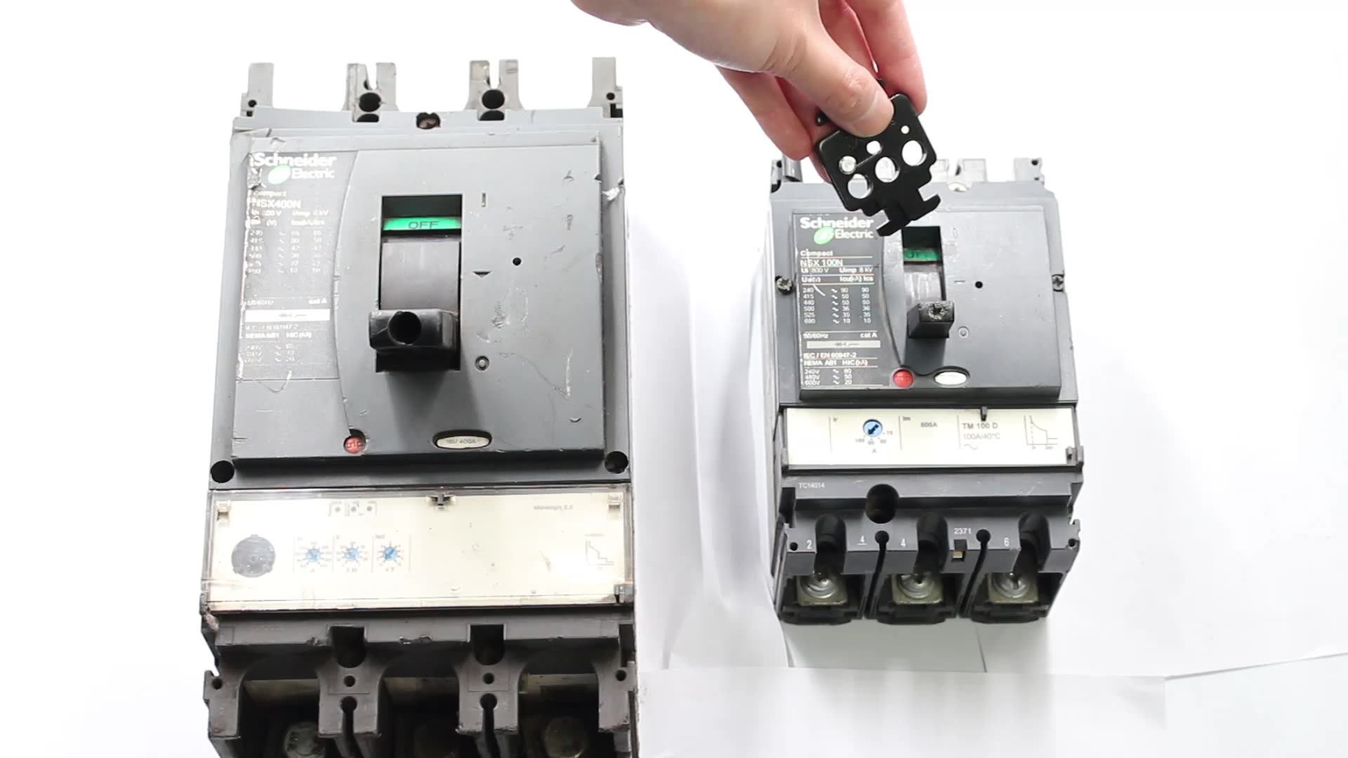 Safety Schneider Medium And Large Plastic Case Circuit Breakers Lock ...