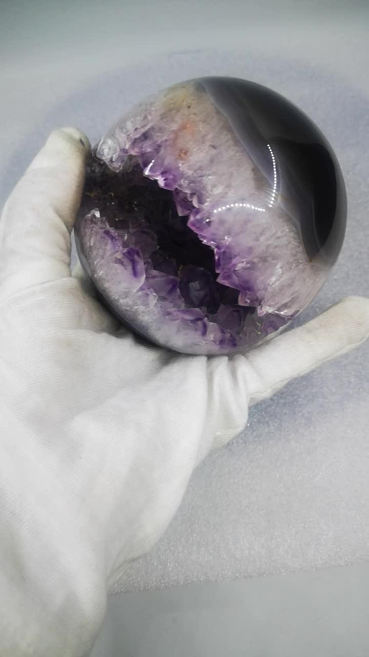 Wholesales Natural Hand Carved Geode Agate Open Smiling With Amethyst ...